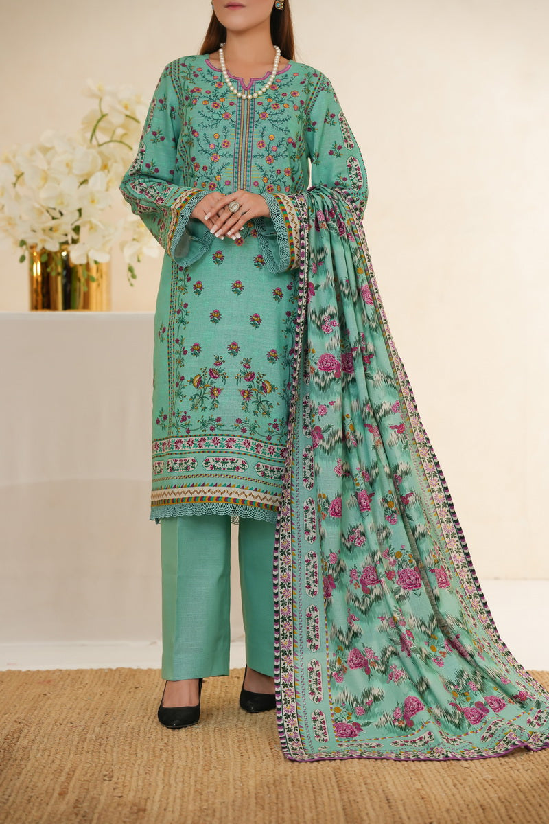 Mahnoor Embroidered Winter Collection 2025 – VS Textile